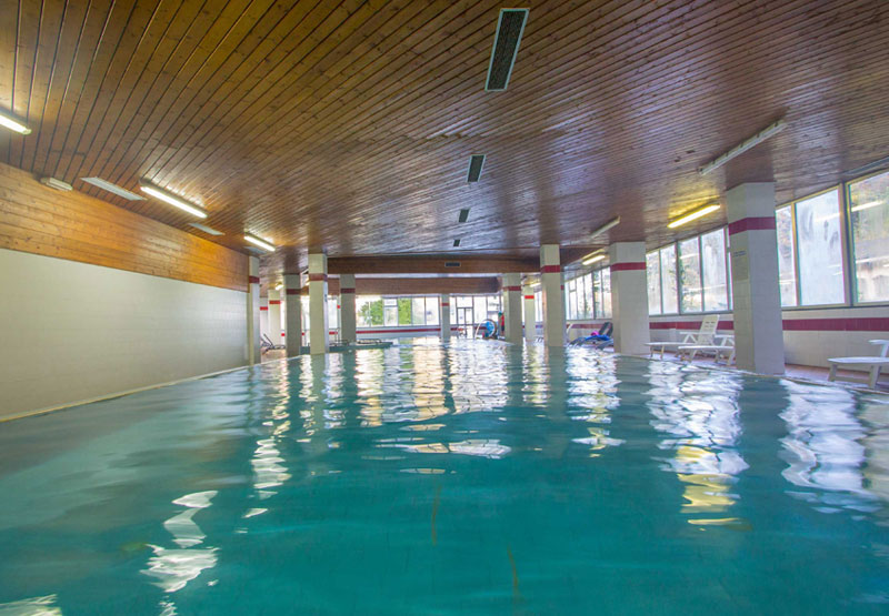 Le piscine e la Jacuzzi all’apertо | Òniro - Terme di Bognanco